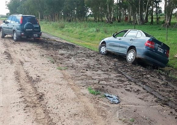 How to Get Your Car Out of Mud: a Step-by-Step Guide on how to be ...