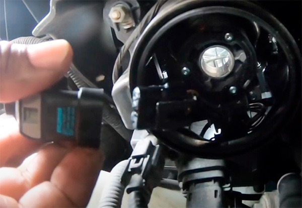 How to Change the Headlight on Ford Explorer