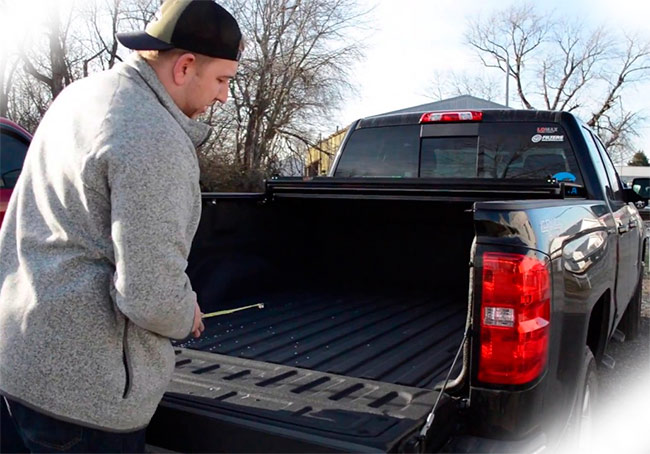Best Tonneau Cover for Toyota Tundra Review