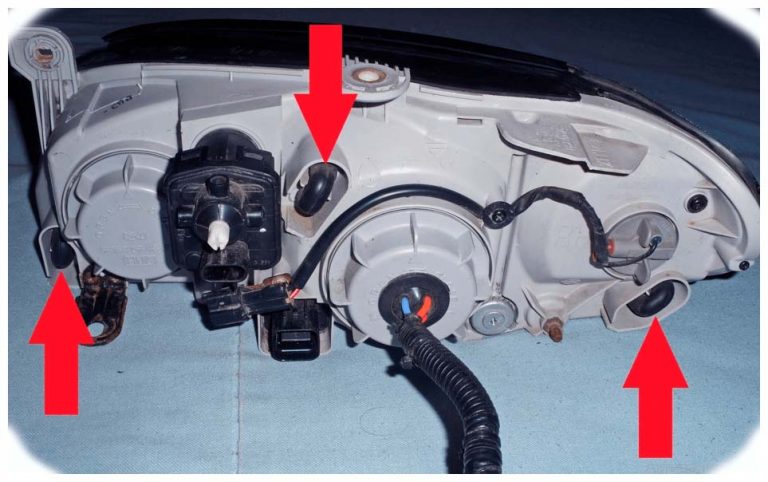 The Function of Headlight Vent Holes - Jeepzine