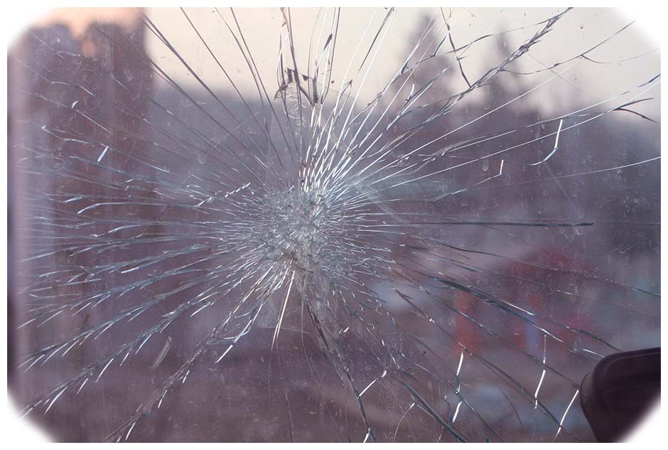 How to Repair a Cracked Windshield with Sealant