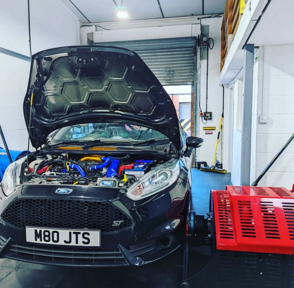 The Difference Between Closed Loop and Open Loop Car Operation