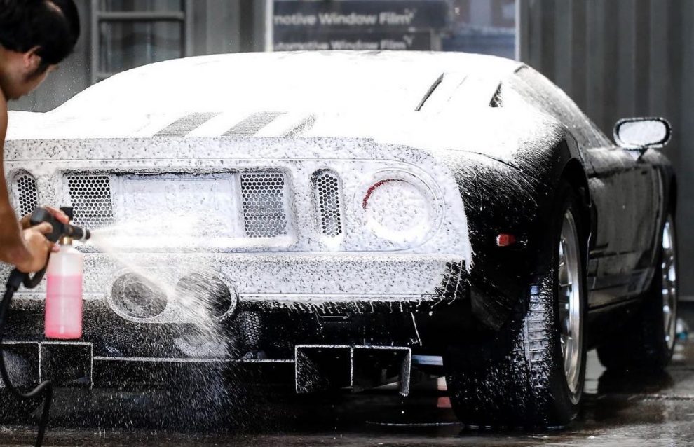 Expert Tips for Maintaining a Clean Black Car